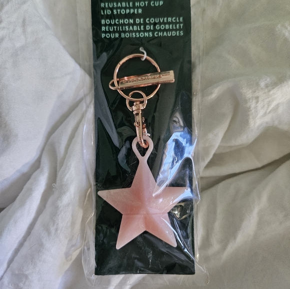 Starbucks | Other | Nwt Starbucks Resuable Hot Cup Lid Stopper Keychain ...